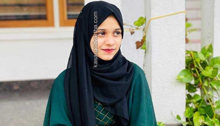 Rinsha Fathima Shines in Ernakulam School Arts Festival with Top Grades ...